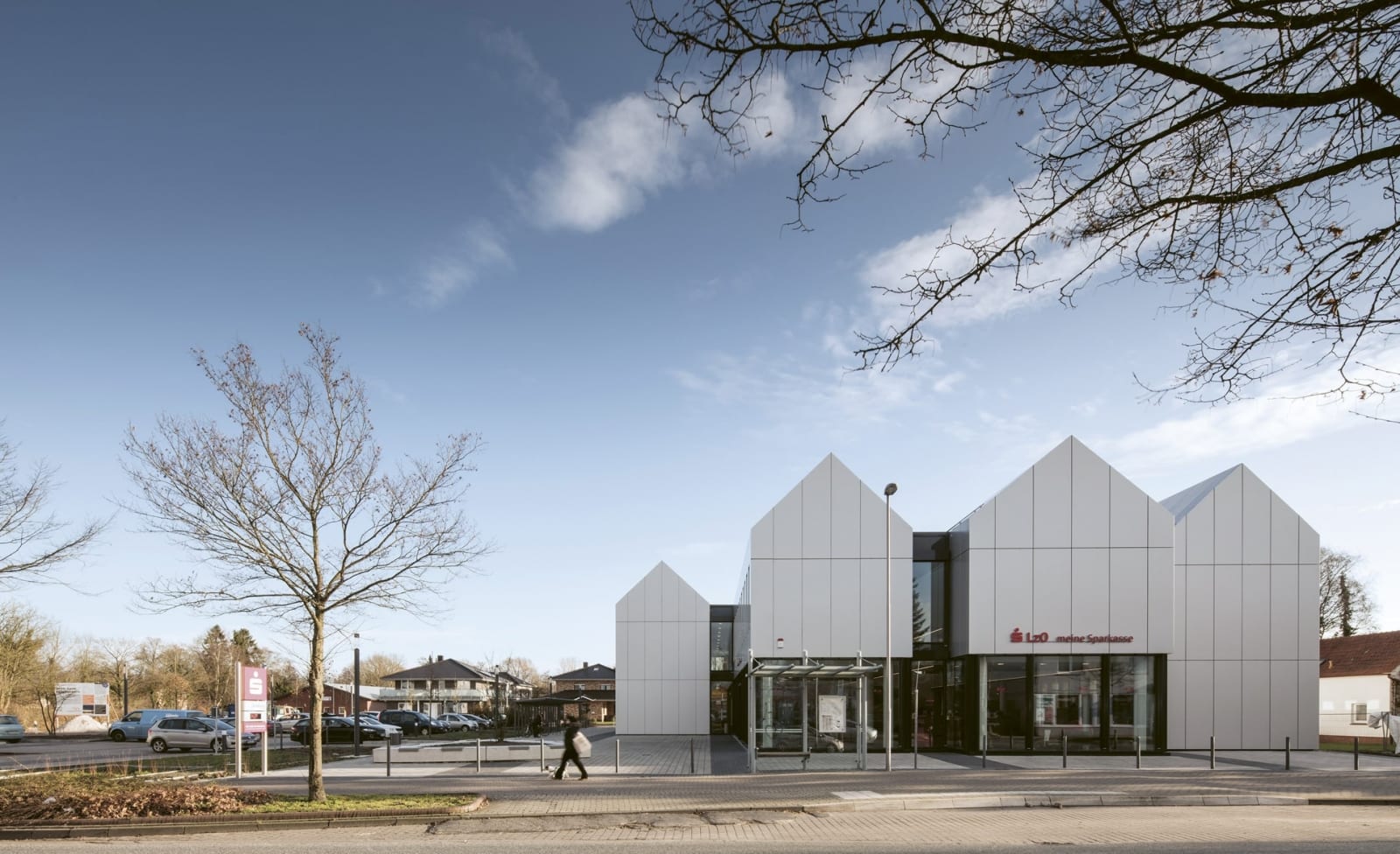 LzO Landessparkasse zu Oldenburg - | RKW Architektur